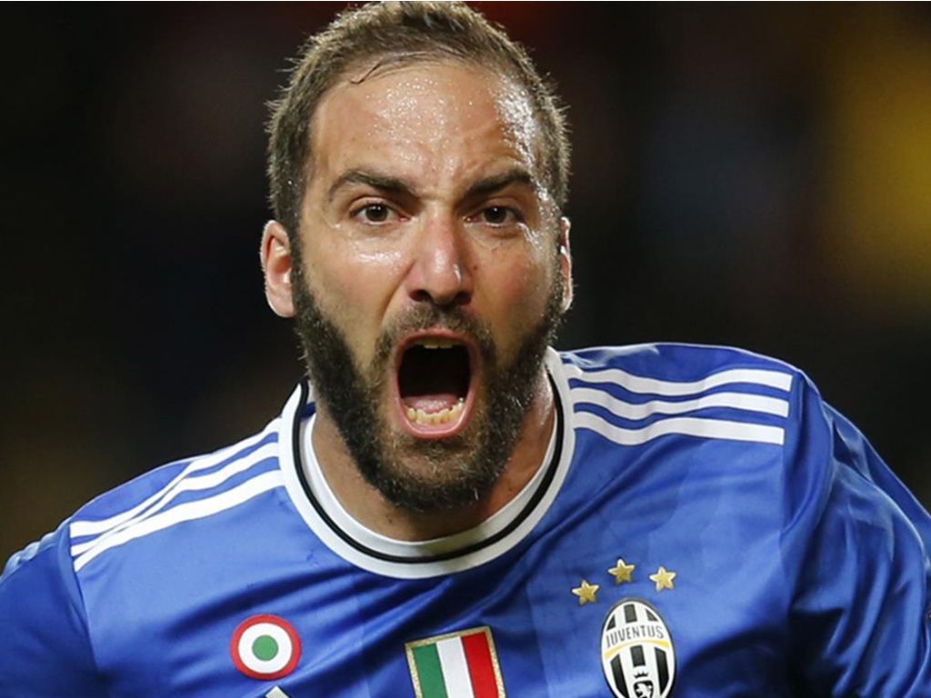 De la mano de Higuaín, Juventus puso un pie en la final | Futbol