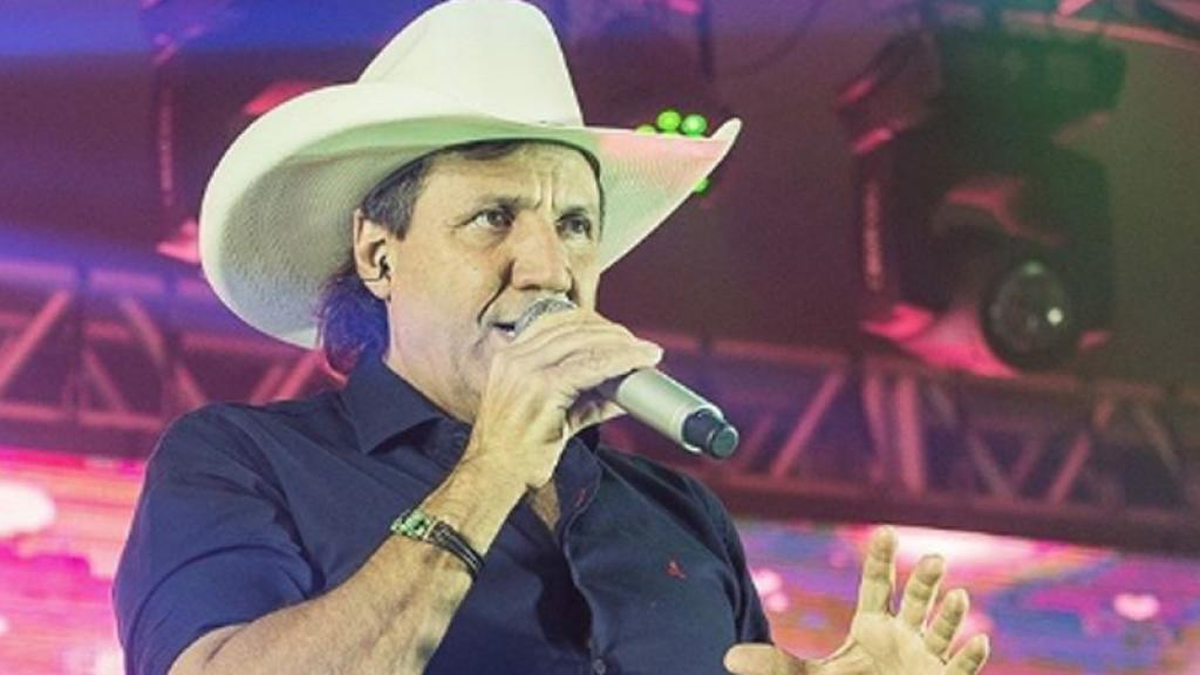 Drama en el escenario: cantante brasileño murió de un infarto en pleno ...