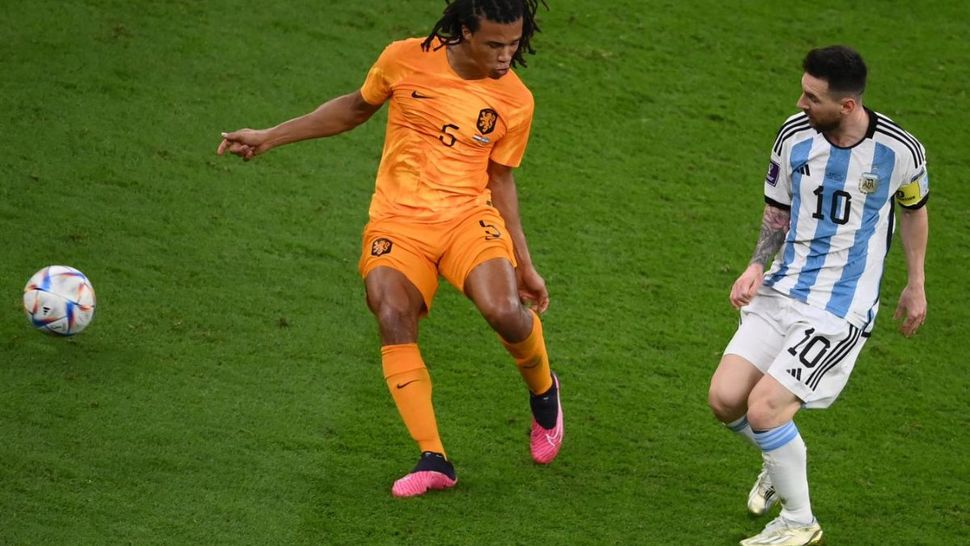 Revelaron cómo hace Lionel Messi para dar pases efectivos sin mirar