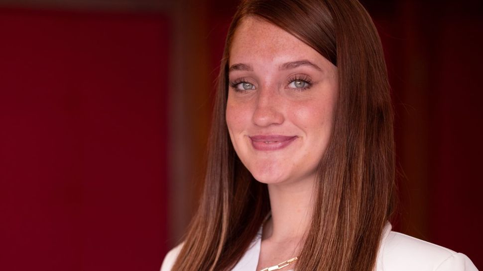 FNE 2022: La reina de CABA y un mensaje contra el bullying