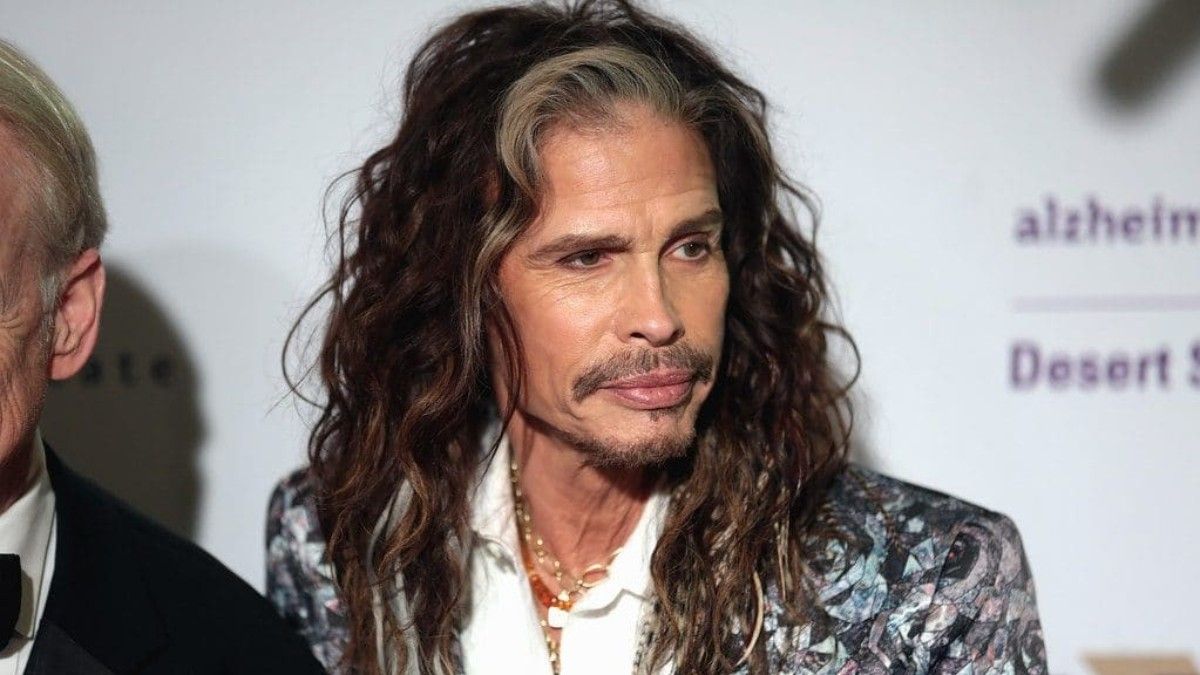 Steven Tyler entró a una clínica de rehabilitación por sus adicciones
