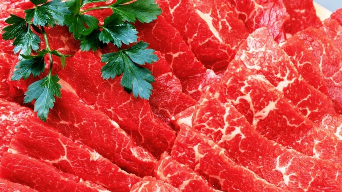 Comer mucha carne roja puede aumentar el riesgo de cáncer de mama