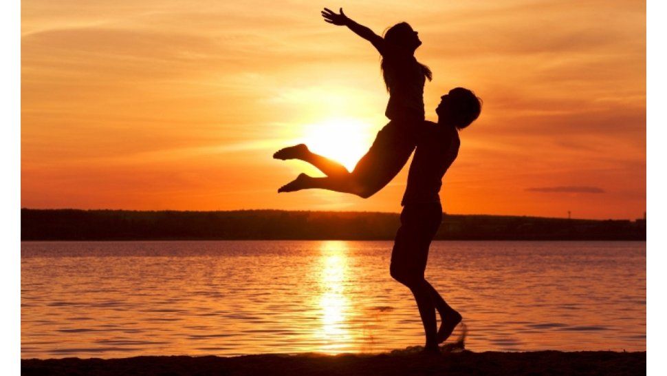 Como agua para chocolate, recetas a enamorados 25 años después