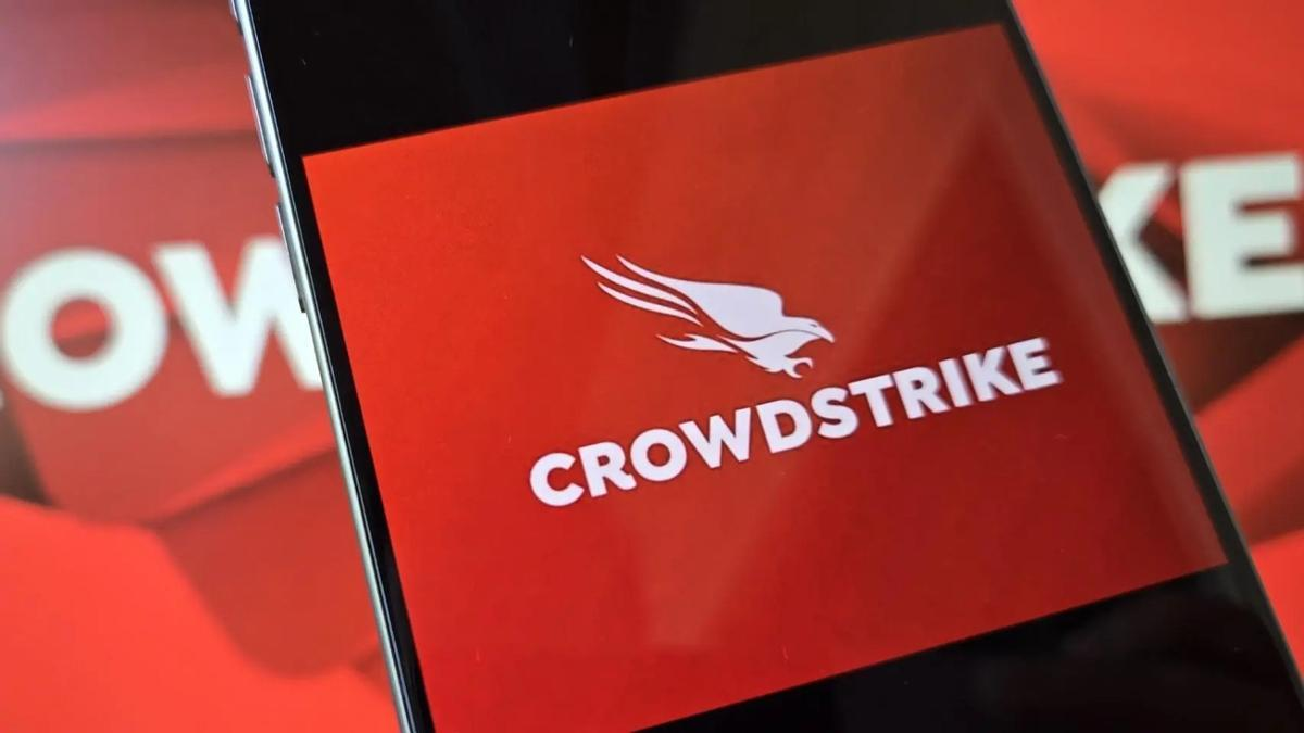 Qué es CrowdStrike, el software que provocó el apagón informático mundial