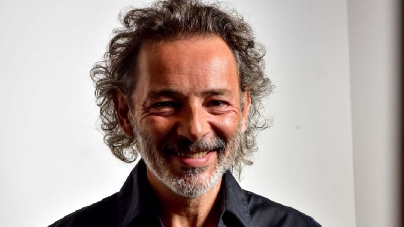 Fabián Vena llega a Jujuy con la obra Quién Soy Yo, Filosofía Clandestina