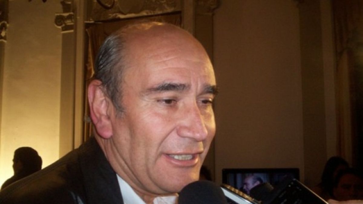 Rivarola: O son peronistas o son radicales