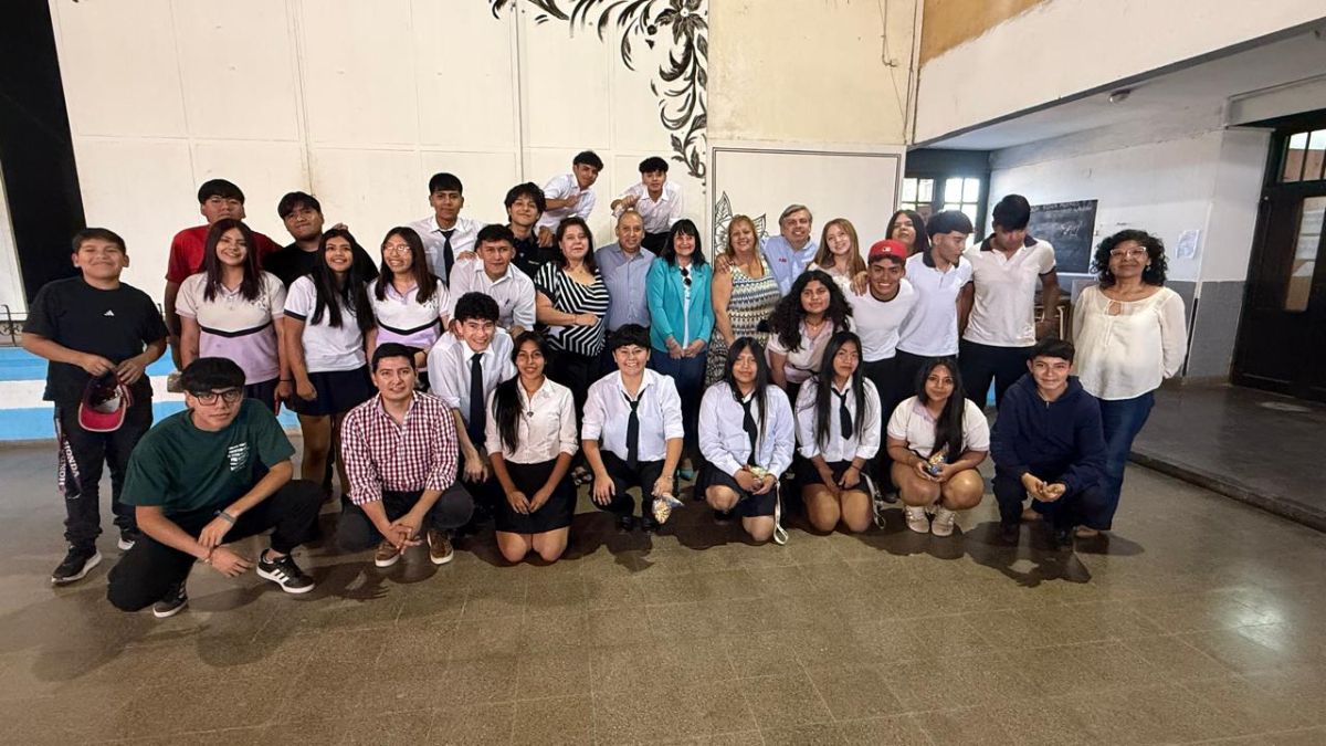 El Bachi 2 fue reconocido por su campaña Stop Bullying en la FNE 2025