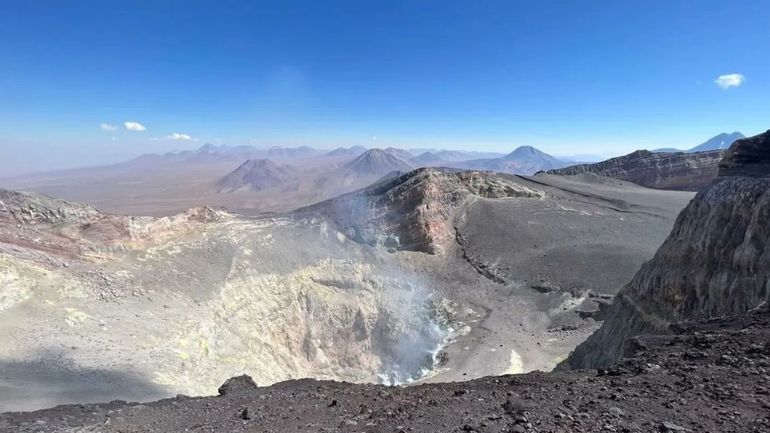 El volcán Láscar tiene la mayor actividad en 12 años