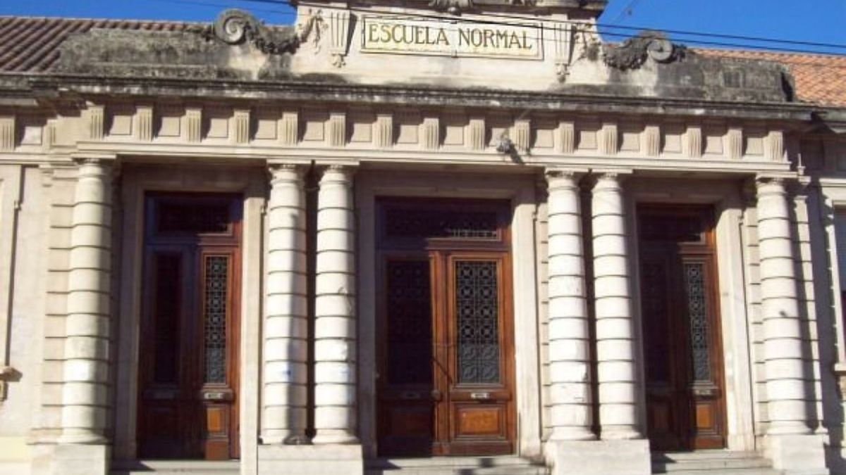 Escuela Normal: denuncian constante violencia de un alumno