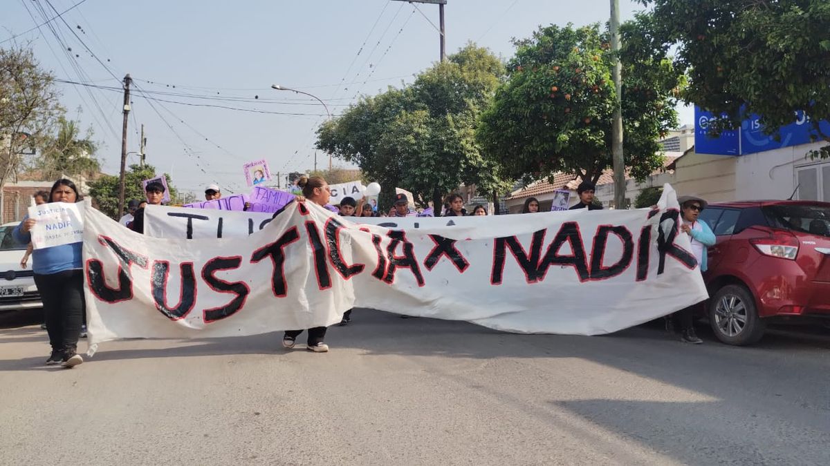 Masiva marcha en Perico pidiendo justicia por la muerte de Nadir Cruz