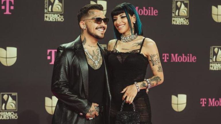 Cazzu y Christian Nodal en los Premios Lo Nuestro