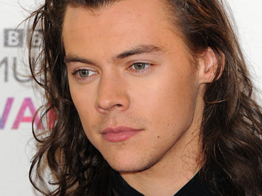Harry Styles confirmó la fecha de salida de su nuevo álbum