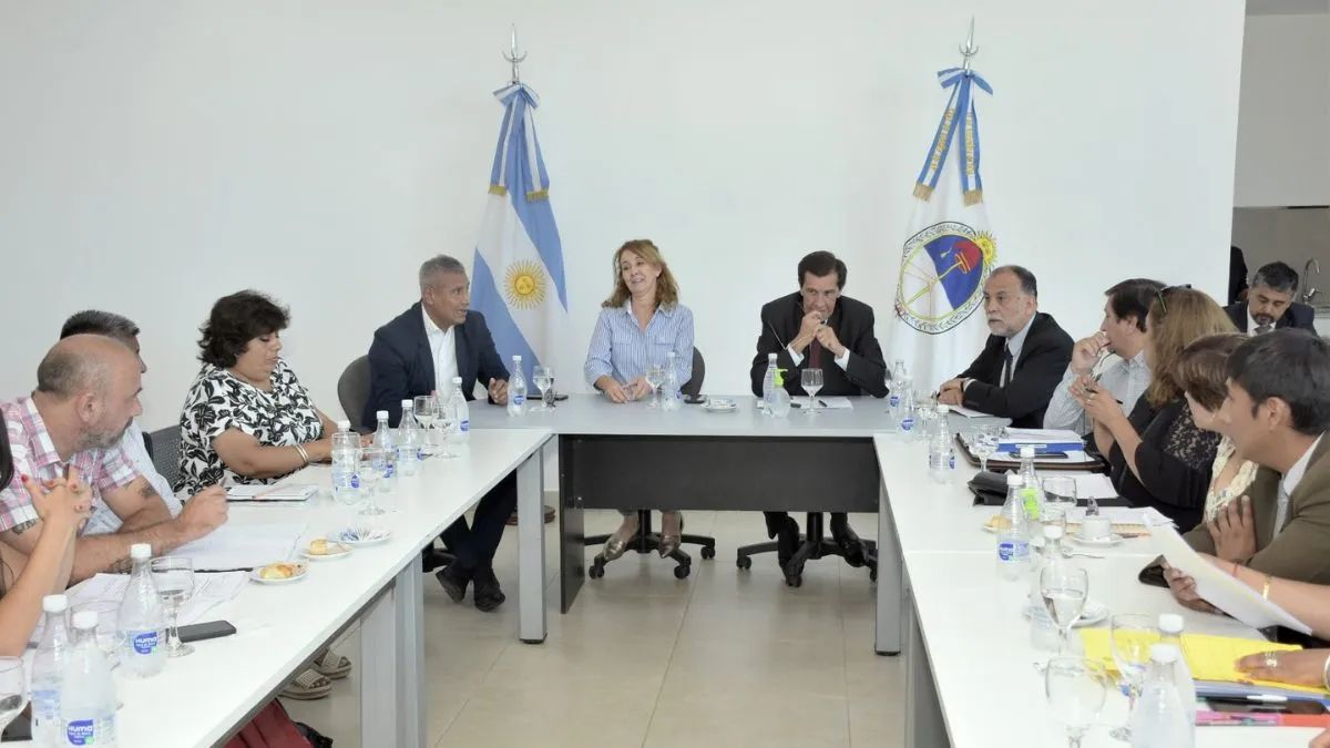 Reunión por paritarias: incremento superior al 10% en abril Reunión por paritarias: incremento superior al 10% en abril