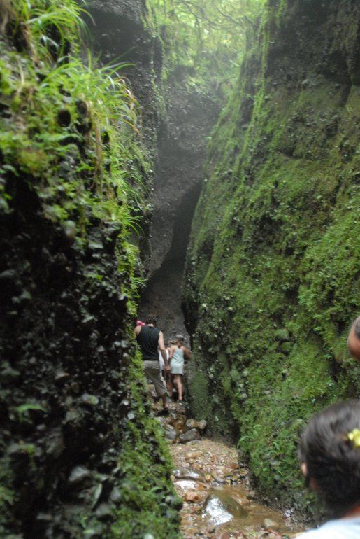 El Angosto de Jaire, el pequeño cañón que parece un laberinto entre ...
