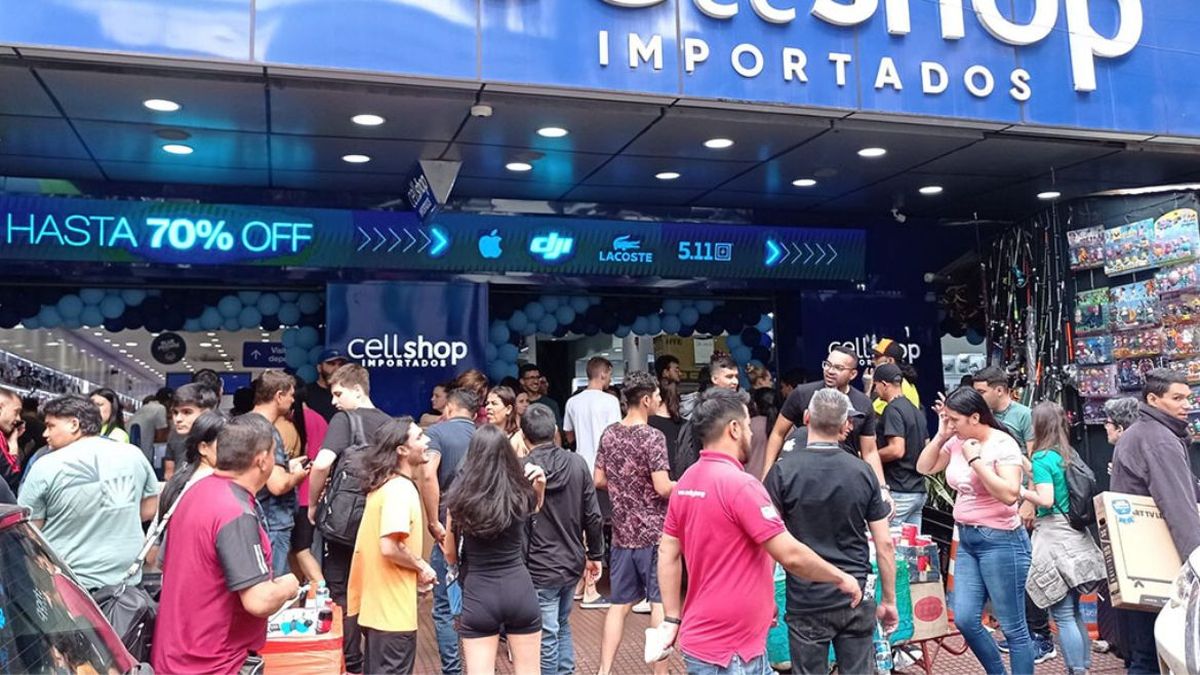 Liasportiii real name reviewer who stated appealing Latina,