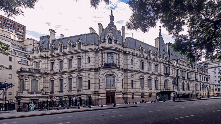 El majestuoso palacio que fue la casa de una familia en Buenos Aires