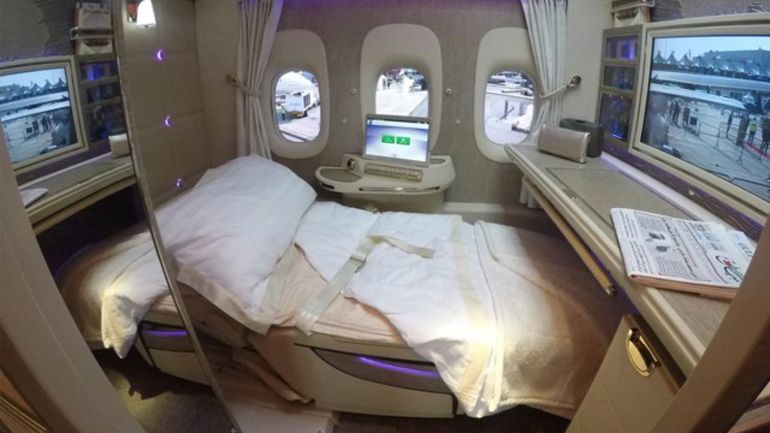 Cómo son los diseños de aviones con cama doble