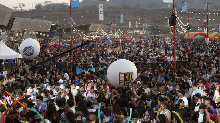 Primavera Fan Fest: bailó toda la familia