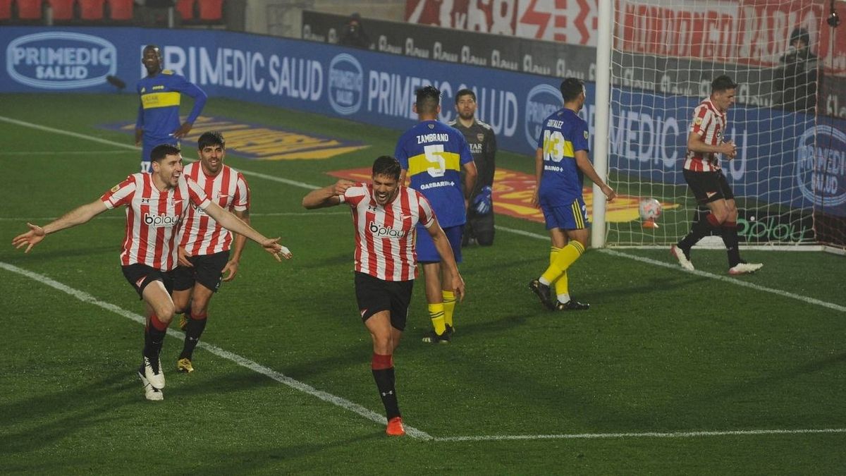 Boca perdió con Estudiantes y se derrumba