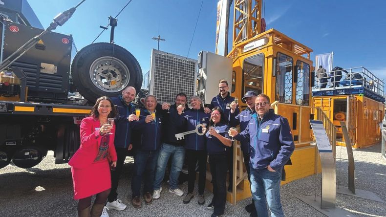Wichi Toledo presentó la perforadora más avanzada del país: la Bauer RB ...