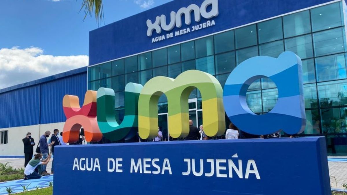 Inauguraron XUMA, nueva planta embotelladora de agua de mesa
