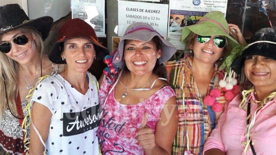 Ahora festejan ellas: se viene la revancha con el Jueves de Comadres