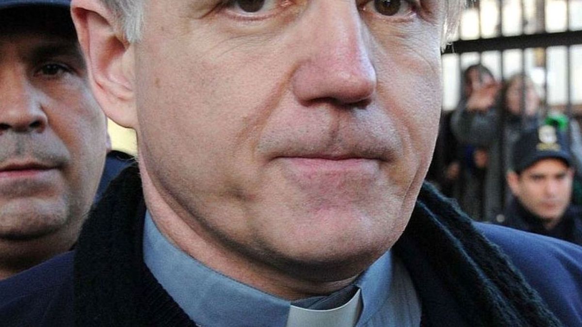 La Justicia de Morón recortó la pena del padre Grassi