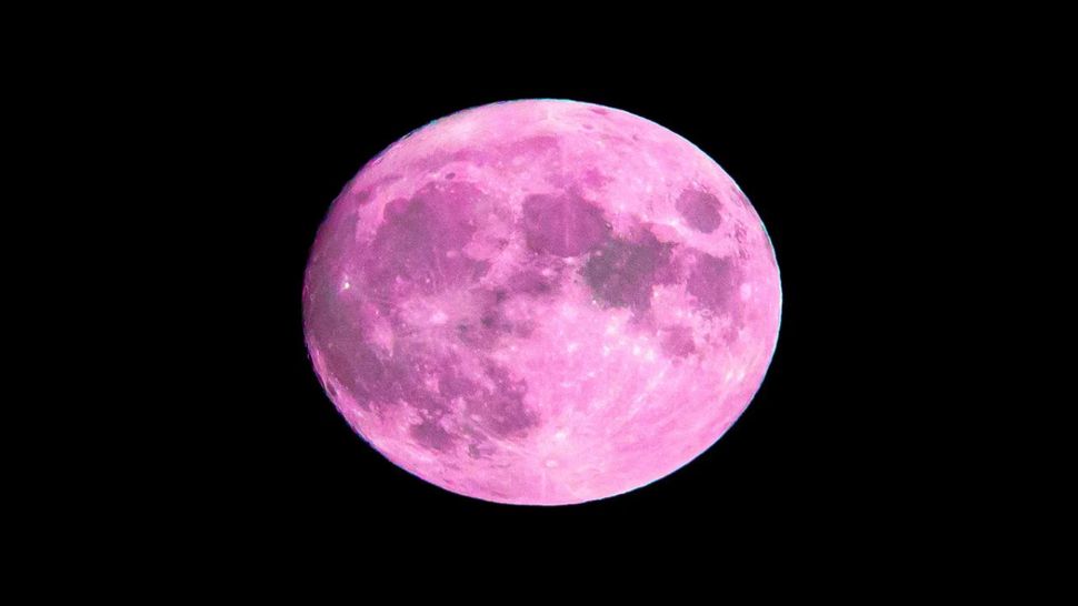 Luna llena rosa: ¿Qué rituales seguir para atraer abundancia y prosperidad?