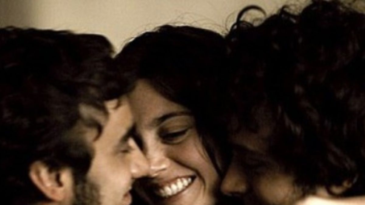 ¿Poliamor? Según un sexólogo, los seres humanos no pueden ser monógamos