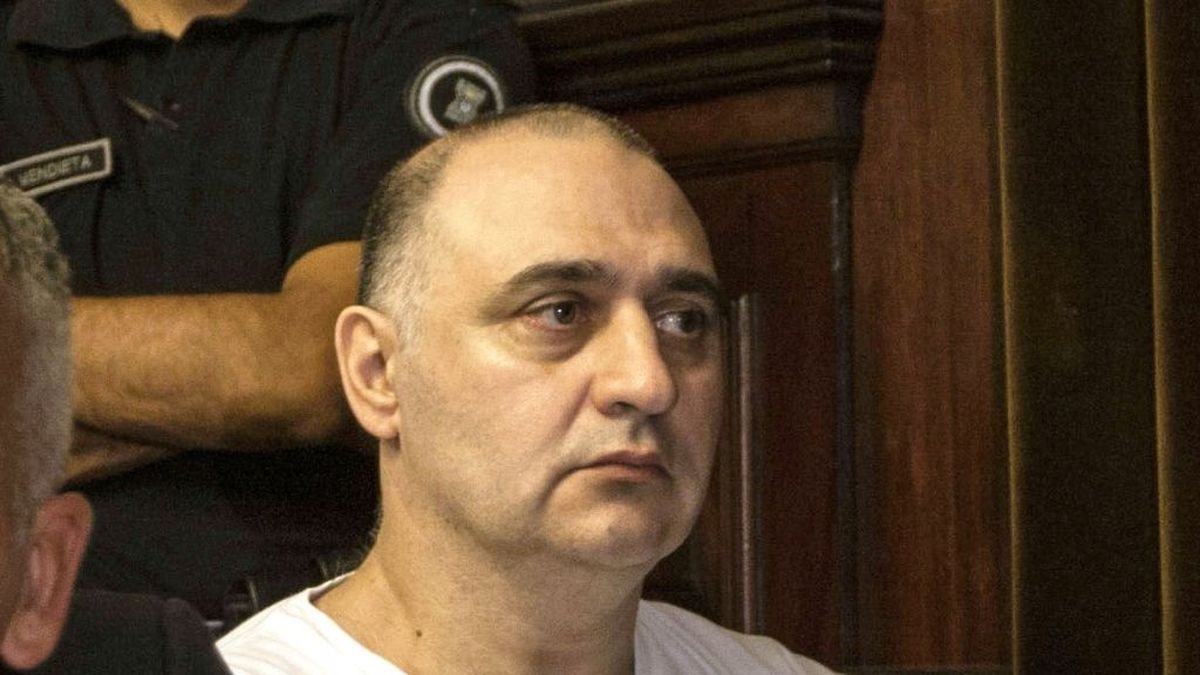 Mangeri reconoció a un subcomisario que lo amenazó