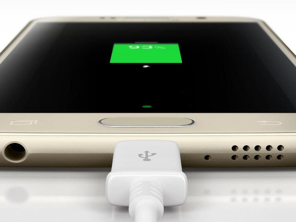 La mejor forma de cargar la batería de tu celular