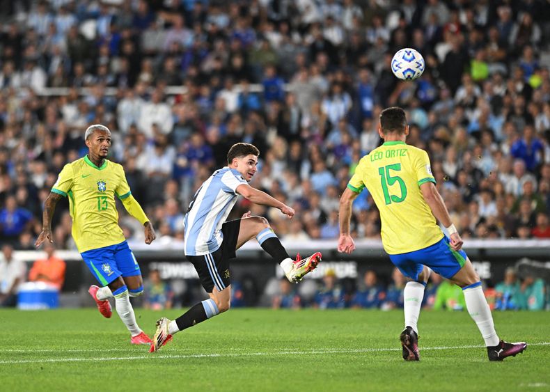 Los mejores memes tras la goleada de Argentina sobre Brasil