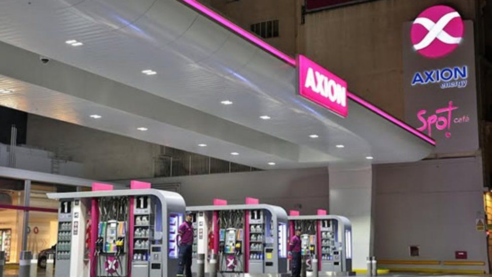 Desde hoy, Axion baja un 2% el valor de sus combustibles