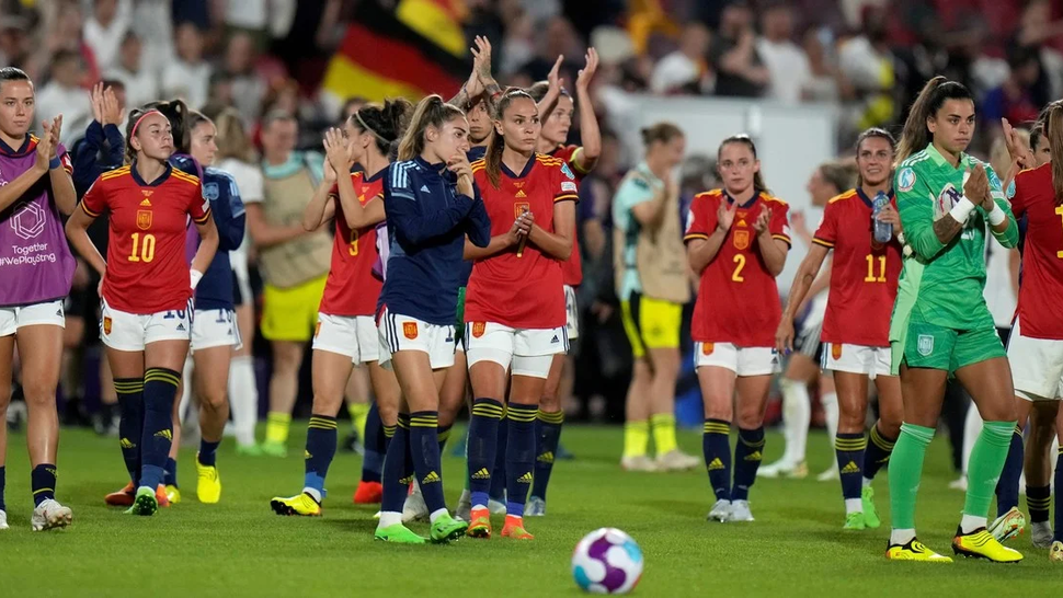 Fútbol Femenino Renunciaron 15 Jugadoras De La Selección 