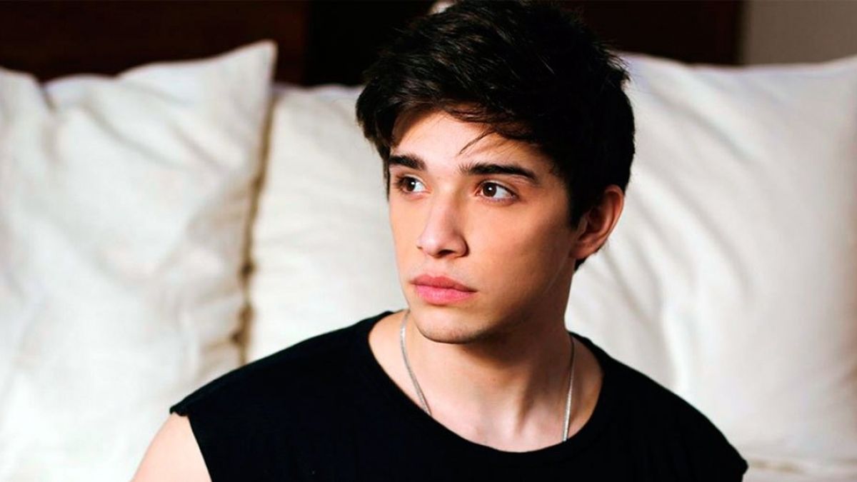 Así es la chica perfecta para Julián Serrano