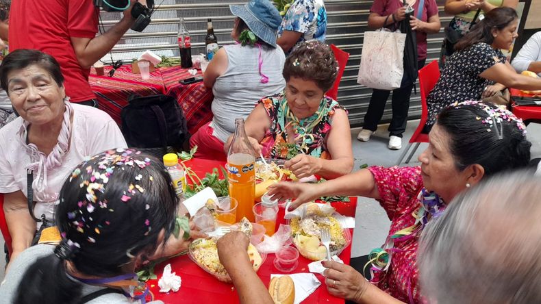 Así se vive el Jueves de Comadres en Jujuy