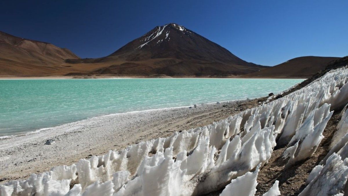 Un baño de sal en Bolivia que cada vez se hace más grande