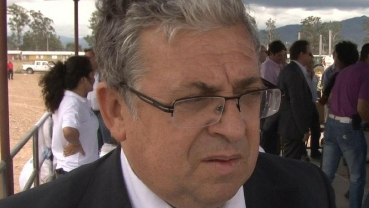 La defensa de Cosentini: Haremos las presentaciones correspondientes ...
