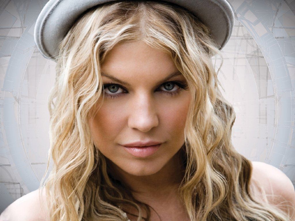 Fergie retorna con “L.A. Love (La La)” su nuevo single