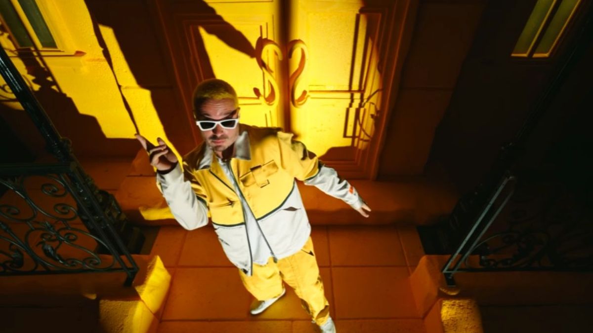 J Balvin lanzó Colores y presentó el video de Amarillo