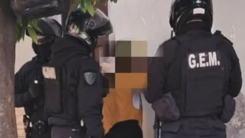 Detienen a un hombre alcoholizado que causaba disturbios en el barrio ...