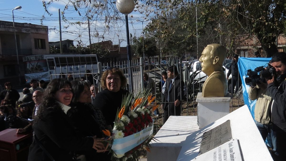Se conmemoran 41 años de la muerte de Juan Domingo Perón