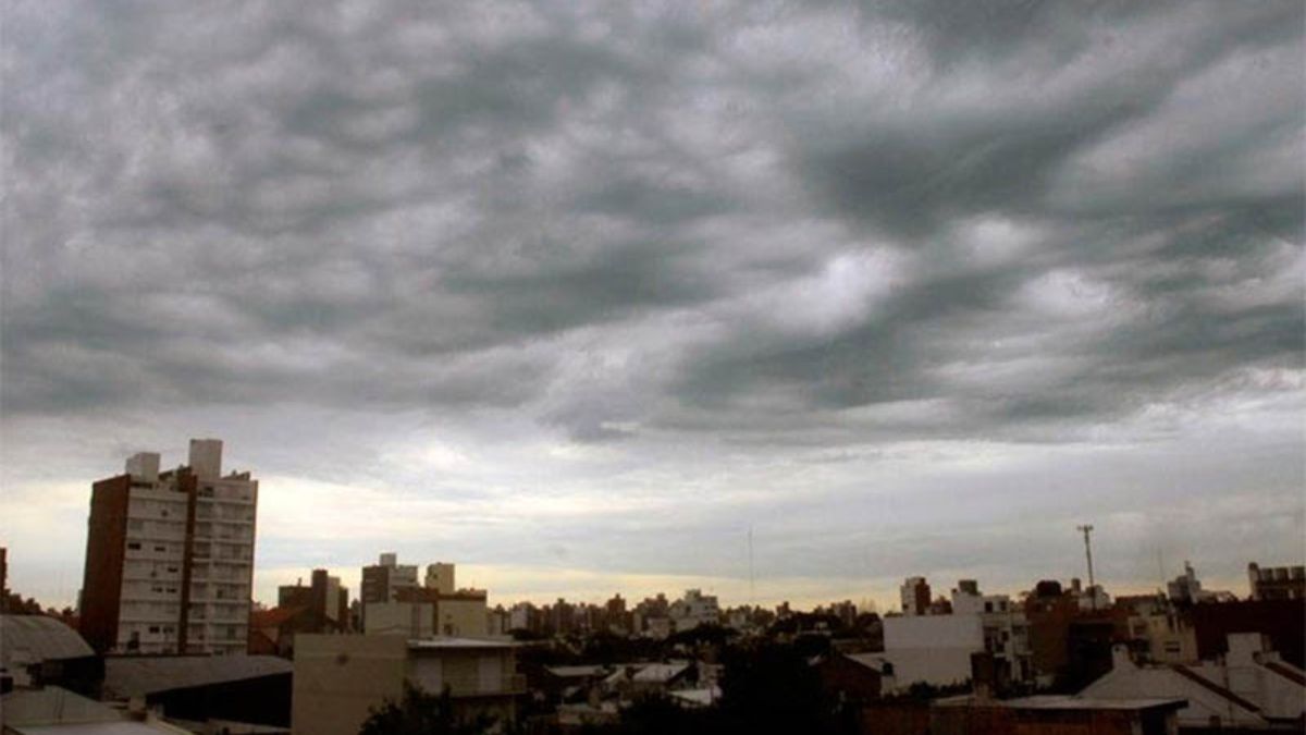Domingo nublado y semana de altas temperaturas